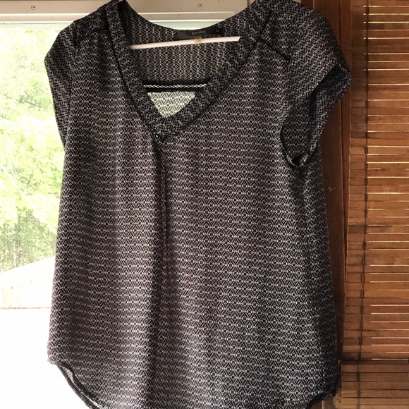 fun 2 fun | Tops | Black Patterned Blouse | Poshmark